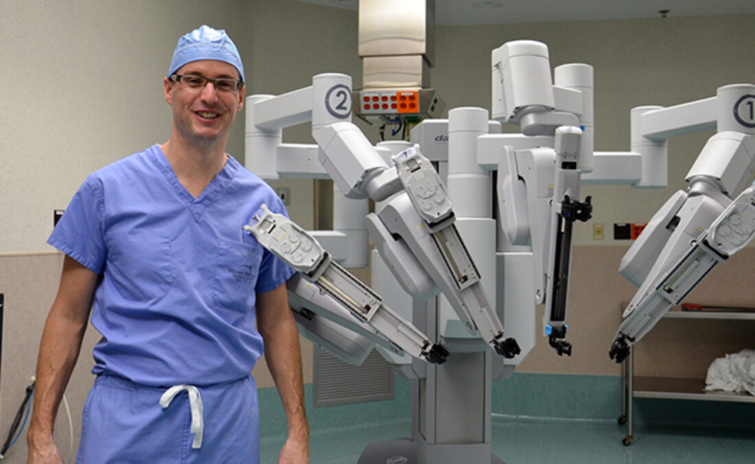 Frederick Doucette, MD celebrates milestone 600th robotic-assisted ...